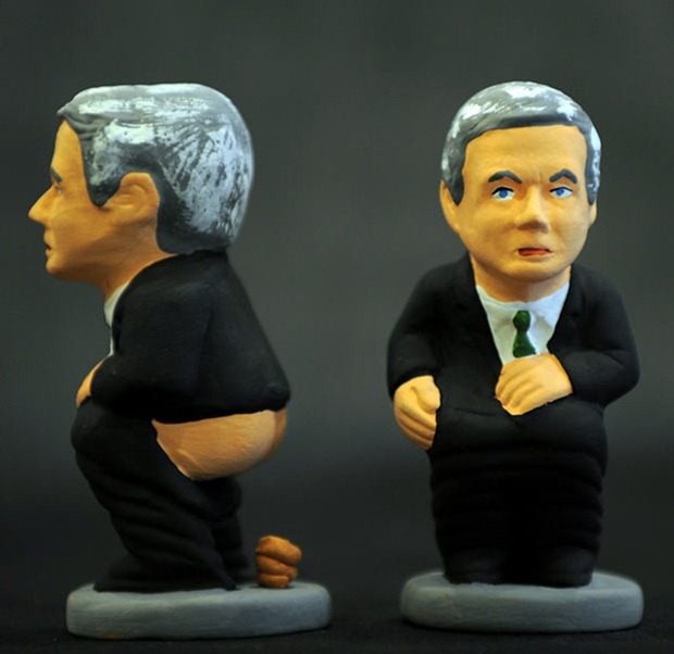 Caganers: Figurines of Pooping World Leaders in Nativity Scenes ...